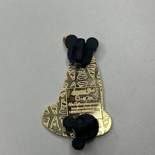 Disney Pin WDI Pirates of the Caribbean Sorcerer Hats Skeleton Helmsman ...