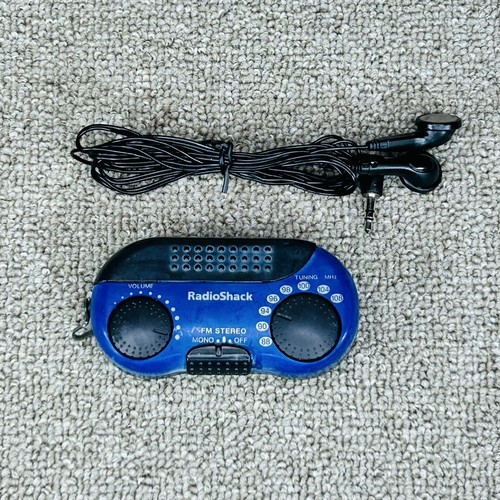 Vintage 80s RadioShack FM Stereo With Earphones Radio Shack Tested And ...