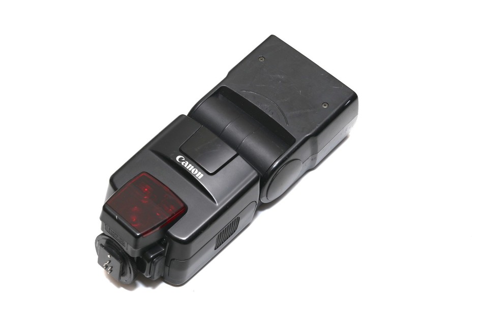 Canon 550EX Speedlite Flash With Original Protective Case. Works. Read ...