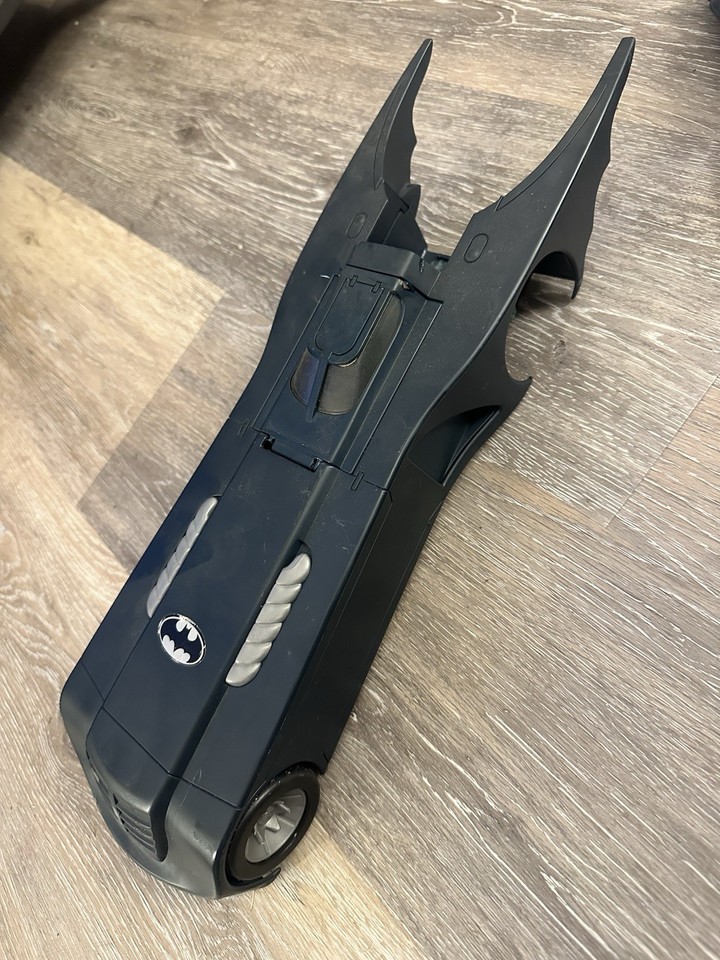 Batman: The Animated Series Batmobile 1993 Kenner Vintage missing Wheel ...