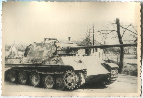 GERMAN WWII ARCHIVE PHOTO: DAMAGED WEHRMACHT PANZER V PANTHER TANK IN A ...