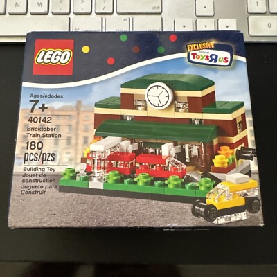 LEGO Promotional: Bricktober Train Station (40142) Box Damage ...