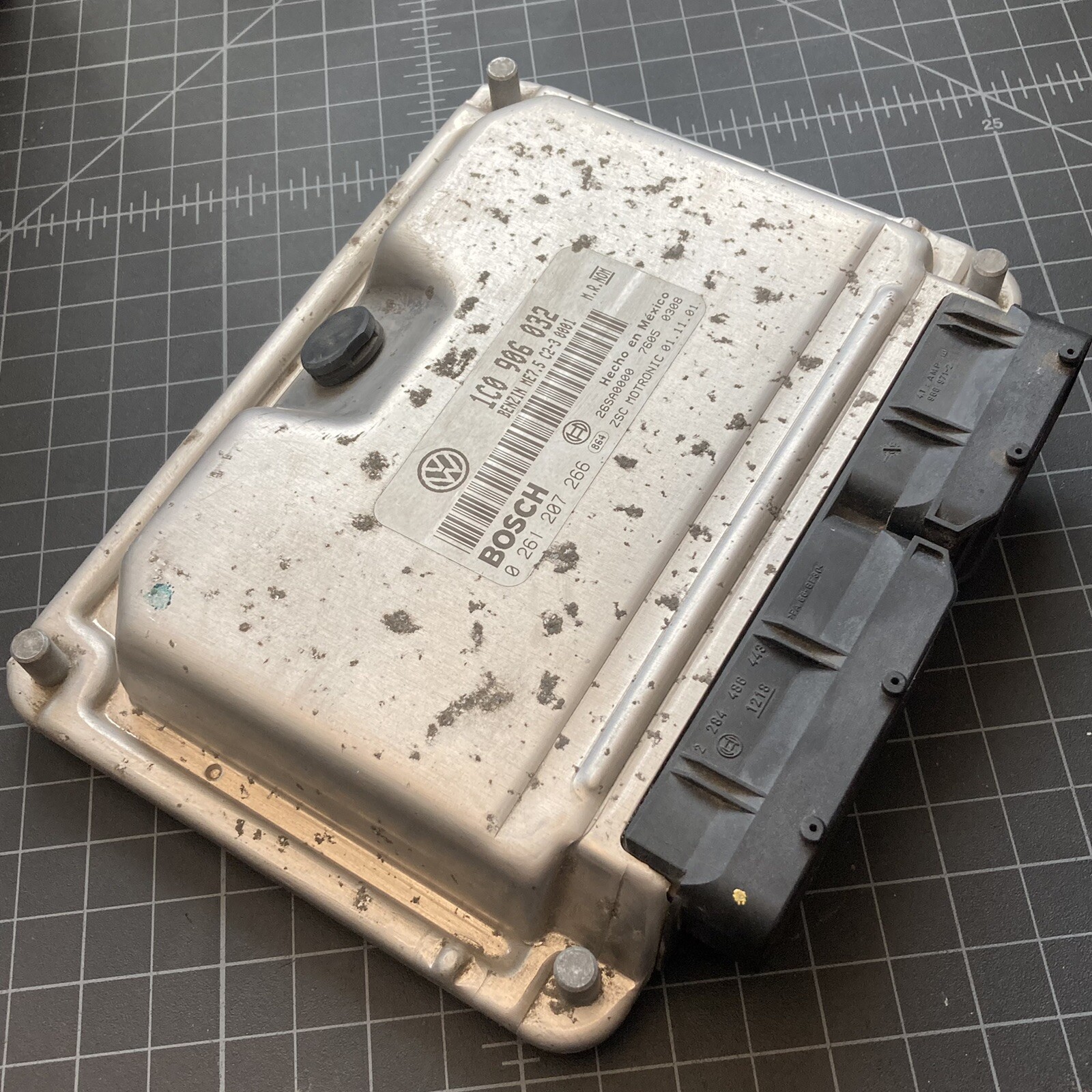 2002 Volkswagen Beetle 1C0 906 032 ECU 1.8t Computer VW Jetta GTI Turbo ...