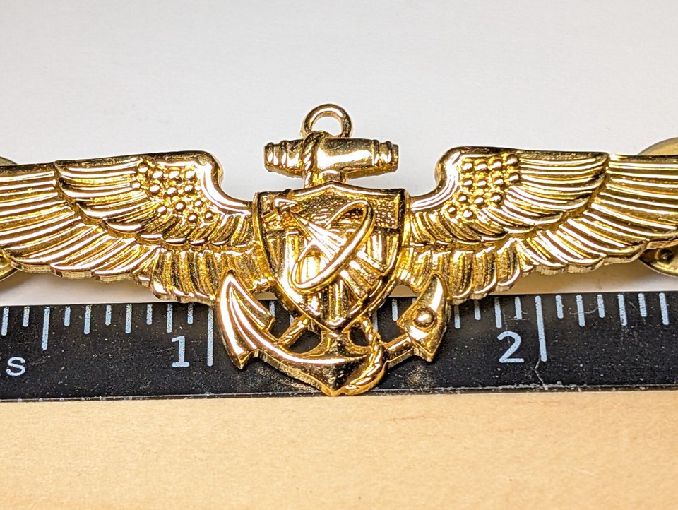 LOT MILITARY BADGES PINS COAST GUARD COMMANDER BADGE PIN & MORE | eBay