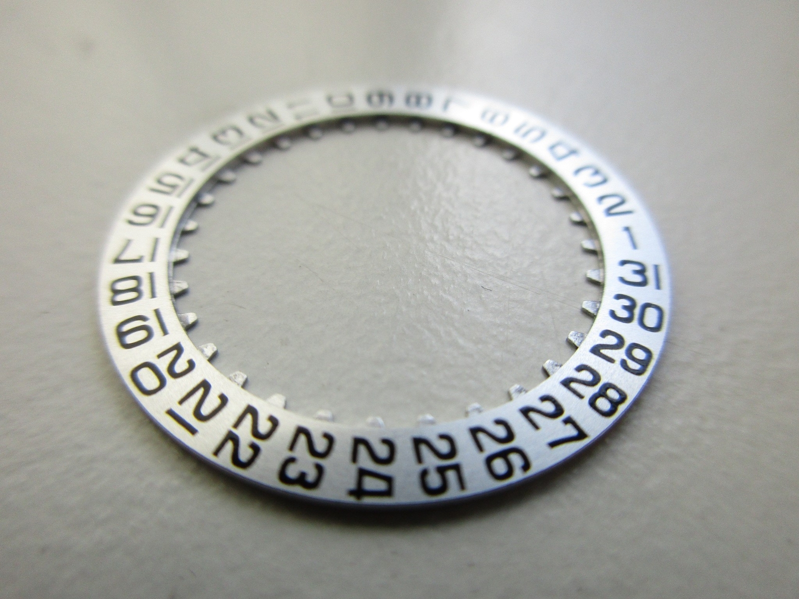 Unitas 13"' cal. 6425 Silver DATE disk pos. at 3 Swiss watch movement ...