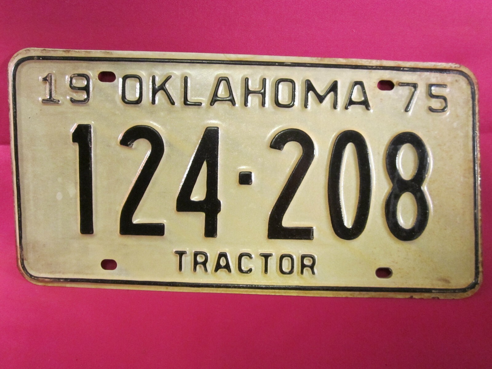 LICENSE PLATE Tractor Tag 1975 OKLAHOMA 124 208 [Y111 | eBay