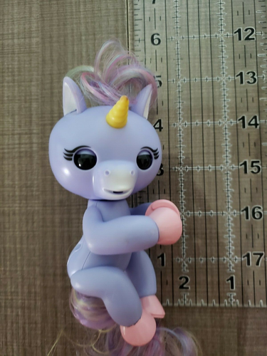 Fingerlings Alika Baby Unicorn Rainbow Mane Purple WooWee Music Sounds ...