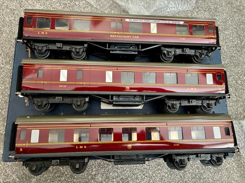 ACE Trains 0-Gauge C2 LMS Merseyside Express Coaches x 3 - excellent ...