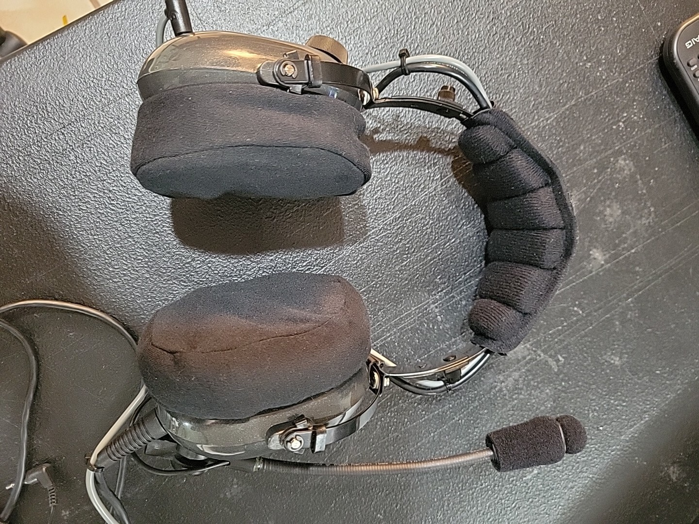 SOFTCOMM C-20 CHANCELLOR PASSIVE AVIATION HEADSET With Cell Attachment | eBay