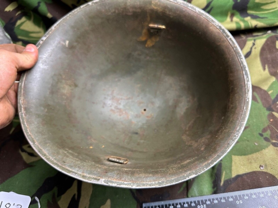British / Canadian Army Mark 3 Turtle Helmet - Original WW2 Combat ...