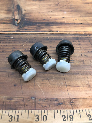 Dual 1225 Turntable / Record Payer Part Out : 1x Spring Mounted Foot ...