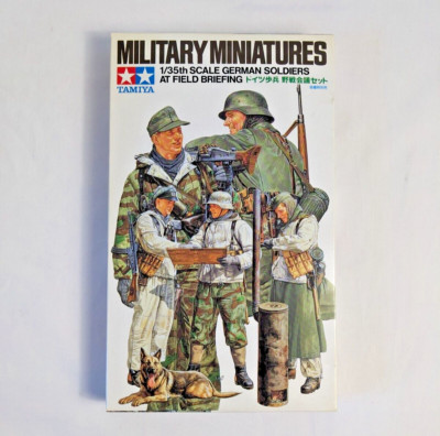 TAMIYA Military Model Kit #35212 GERMAN SOLDIERS FIELD MEETING ...