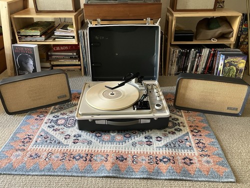KLH Model 11 FM Portable Stereo / Record Player / Turntable - Refurbed ...