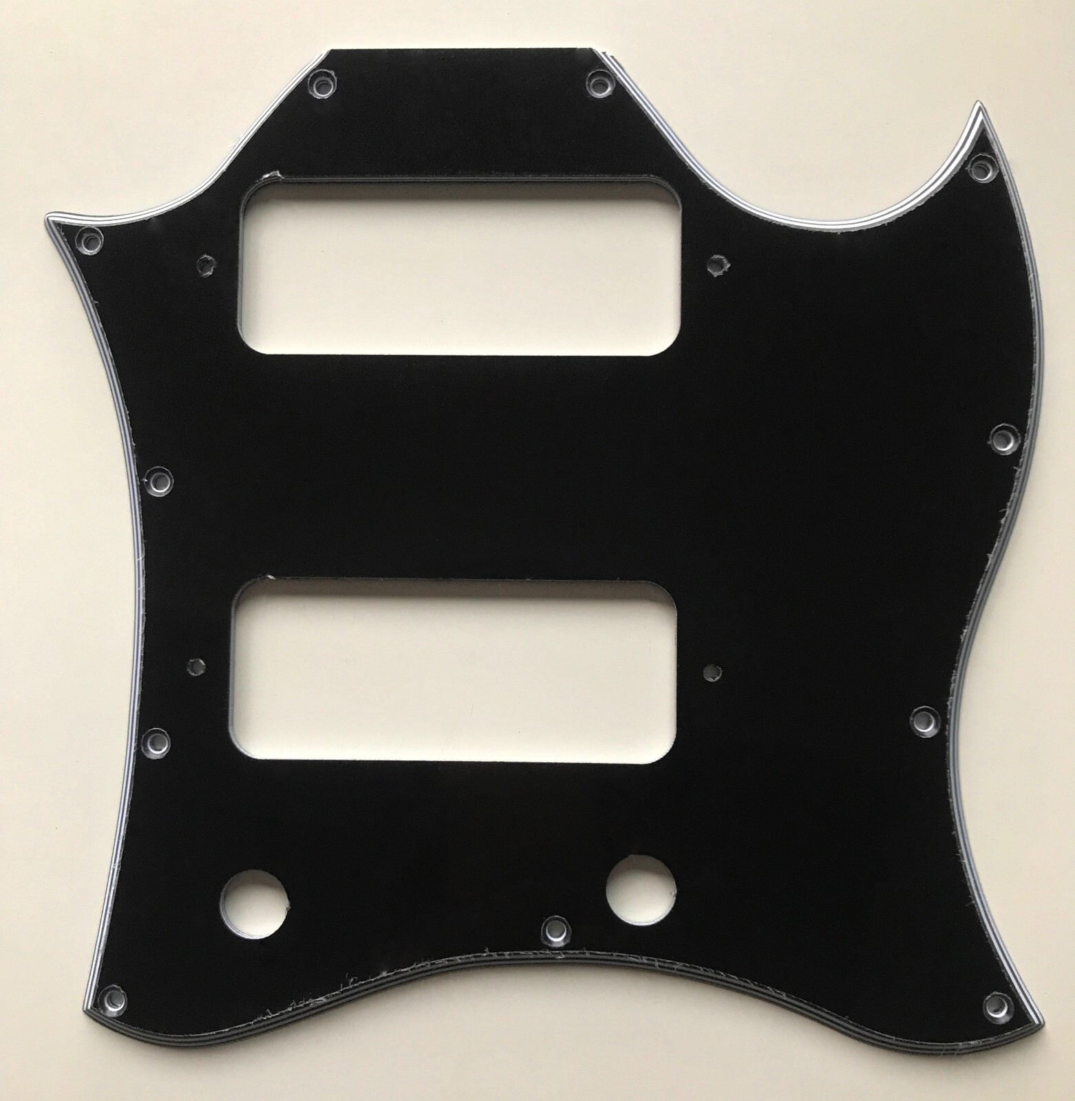 Gibson pickguards / scratchplates for sale > guitarandbassparts.com