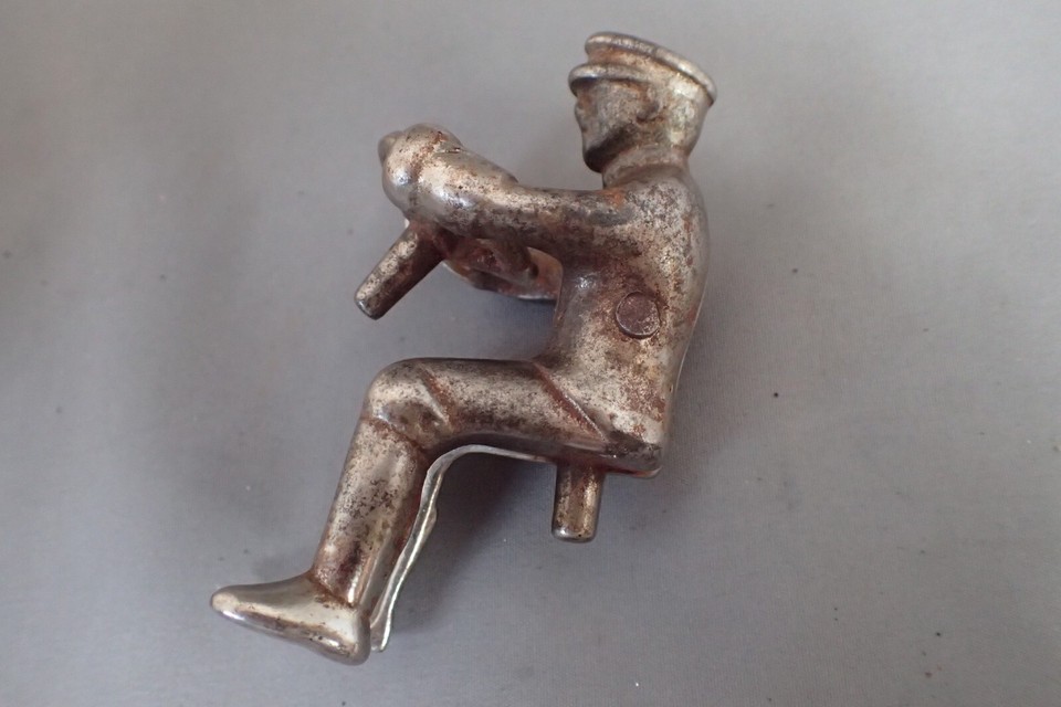 VINTAGE ANTIQUE REPLACEMENT HUBLEY NICKEL PLATED CAST IRON TOY DRIVER ...