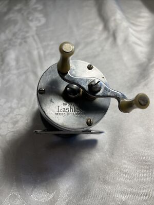 Casting Reels - Bronson Lashless Model