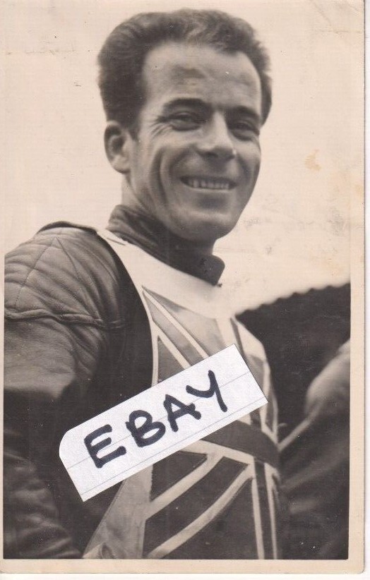 Ken Mckinlay's Instagram, Twitter & Facebook on IDCrawl