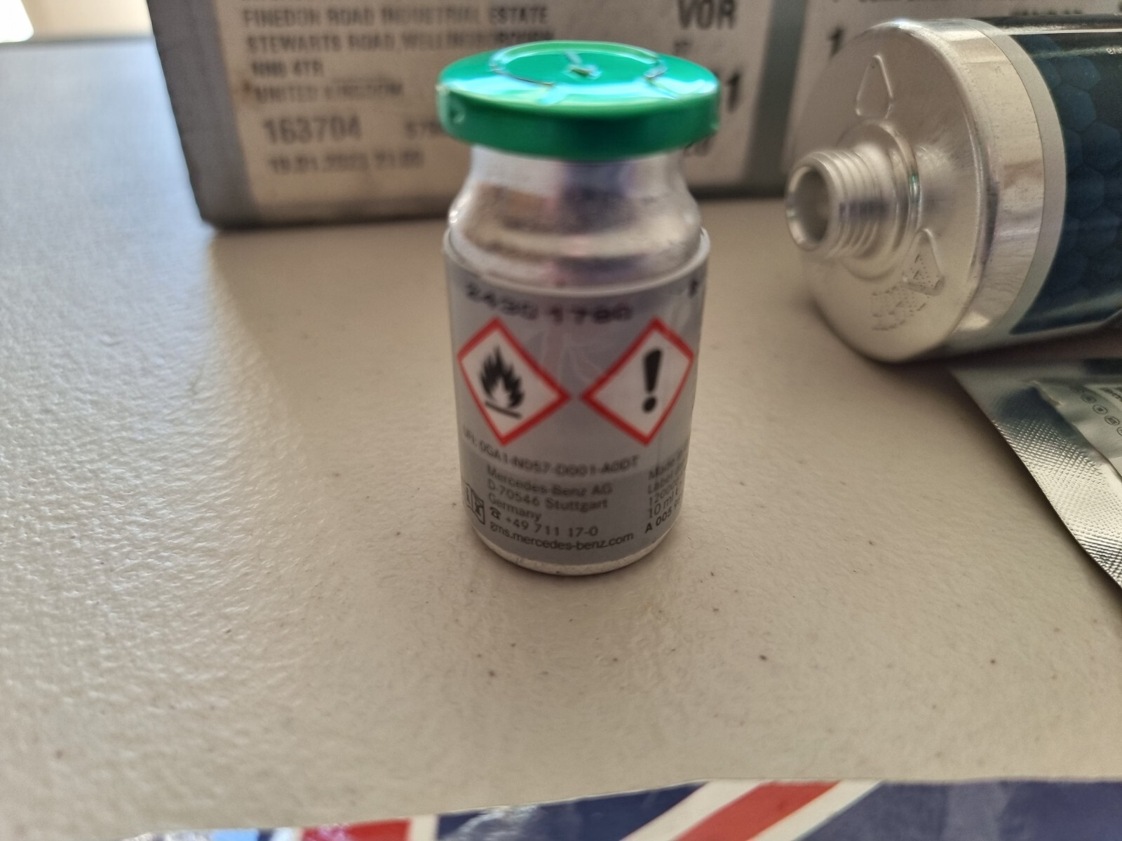 Genuine Mercedes-Benz One-component Adhesive A0009894905 for sale ...