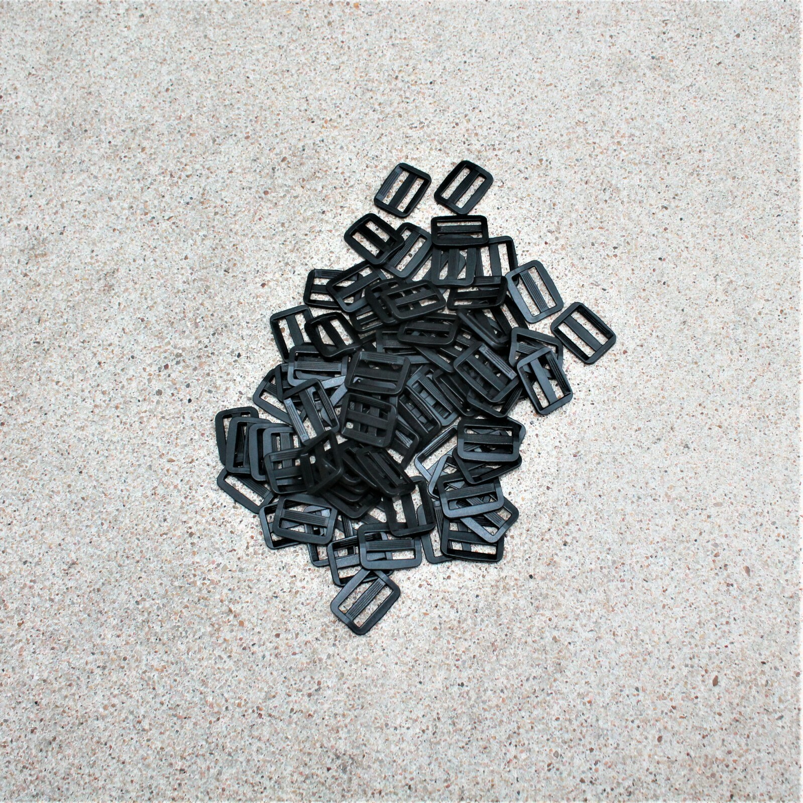 80 pcs. 1" Plastic Triglides Slides for Webbing, Fasteners Strap and ...