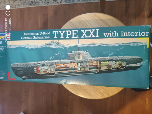 Revell 05078 WWII German Type XXI U-Boat with Interior 1/144 Scale ...