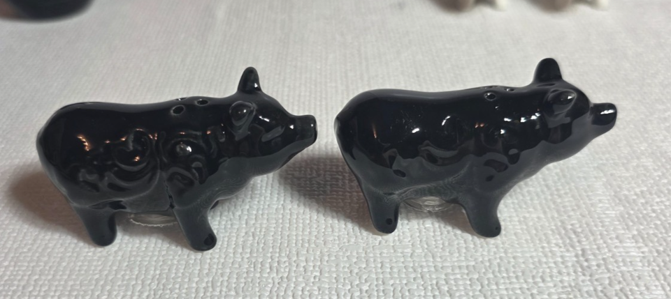 lot of 8 farm animal salt and pepper shakers cow pig chicken all ...