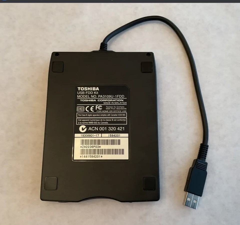 TOSHIBA USB FDD KIT External Floppy Drive Wired Disk Part Model No ...