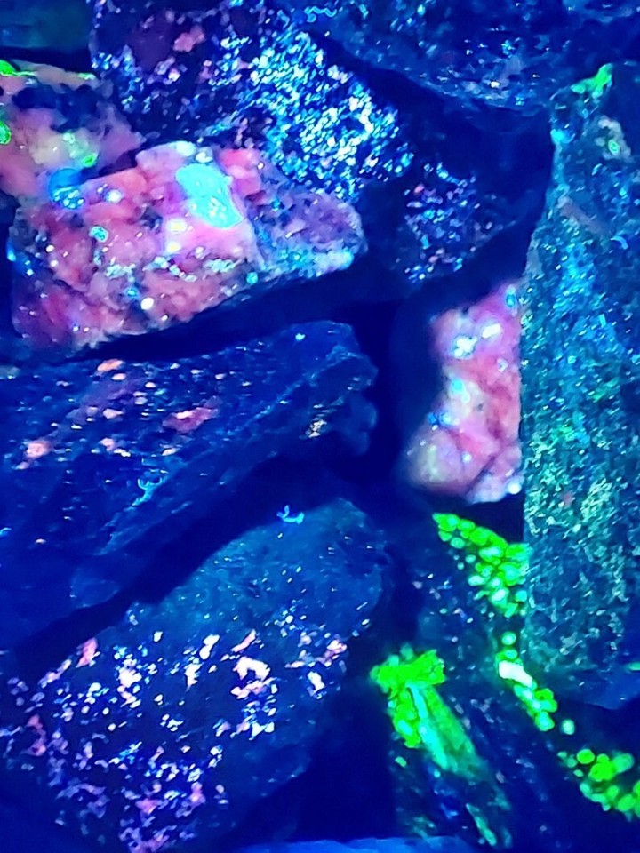 1lb+ Lot Franklin SH NJ Longwave Fluorescent Rocks Minerals Willemite ...