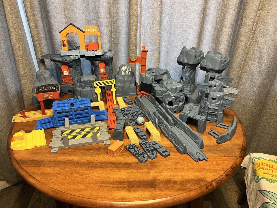 Lot of Thomas & Friends Trackmaster Train Tracks Rocks READ 2 working ...