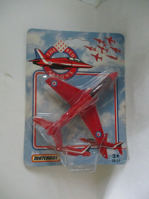 Matchbox Skybusters SB37 BAE Hawk- "RED ARROWS", special blistercard | eBay