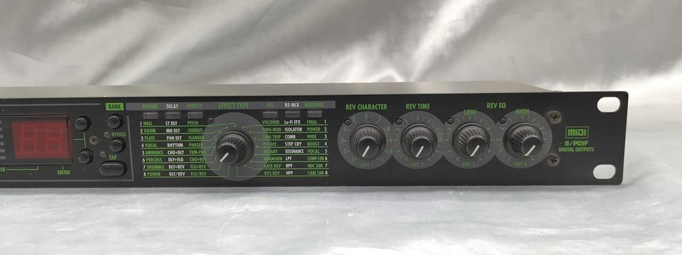 In Stock ZOOM RFX-2000 Digital Reverb Guitar 1U Rack Unit Multi Effects ...