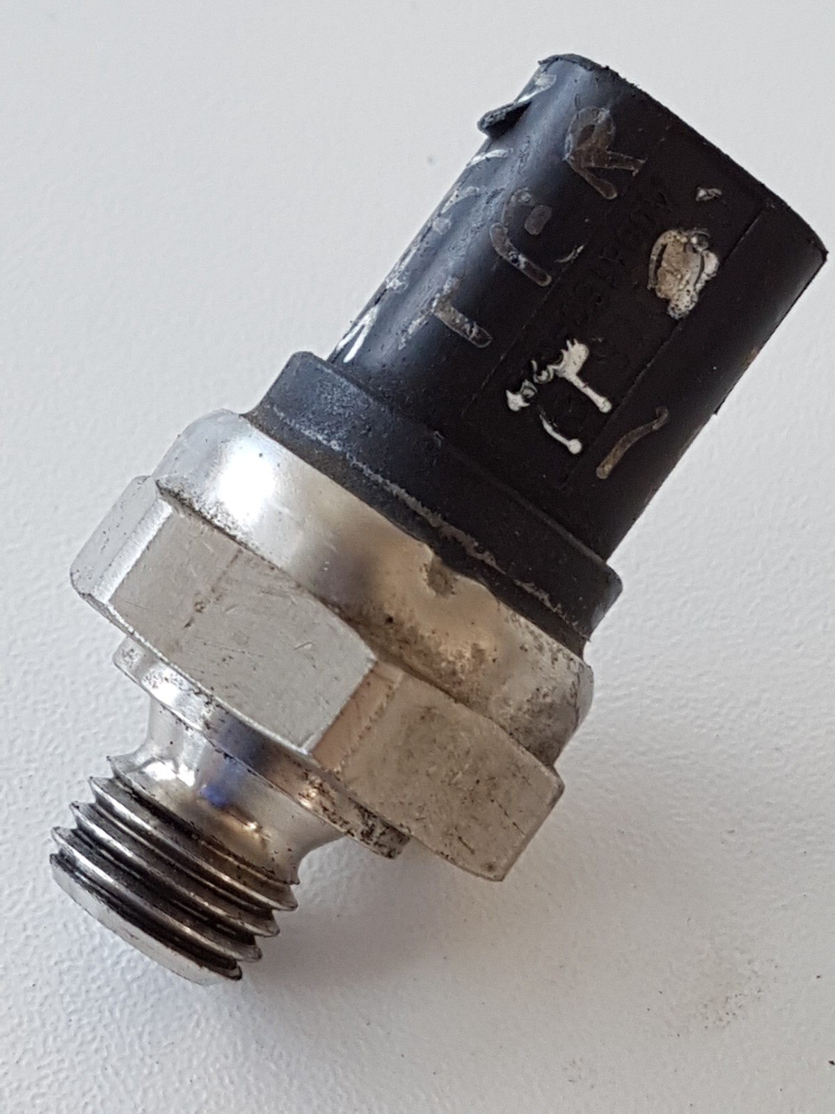 Mercedes-Benz Sprinter W906 Fuel Rail High Pressure Sensor FUEL RAIL ...