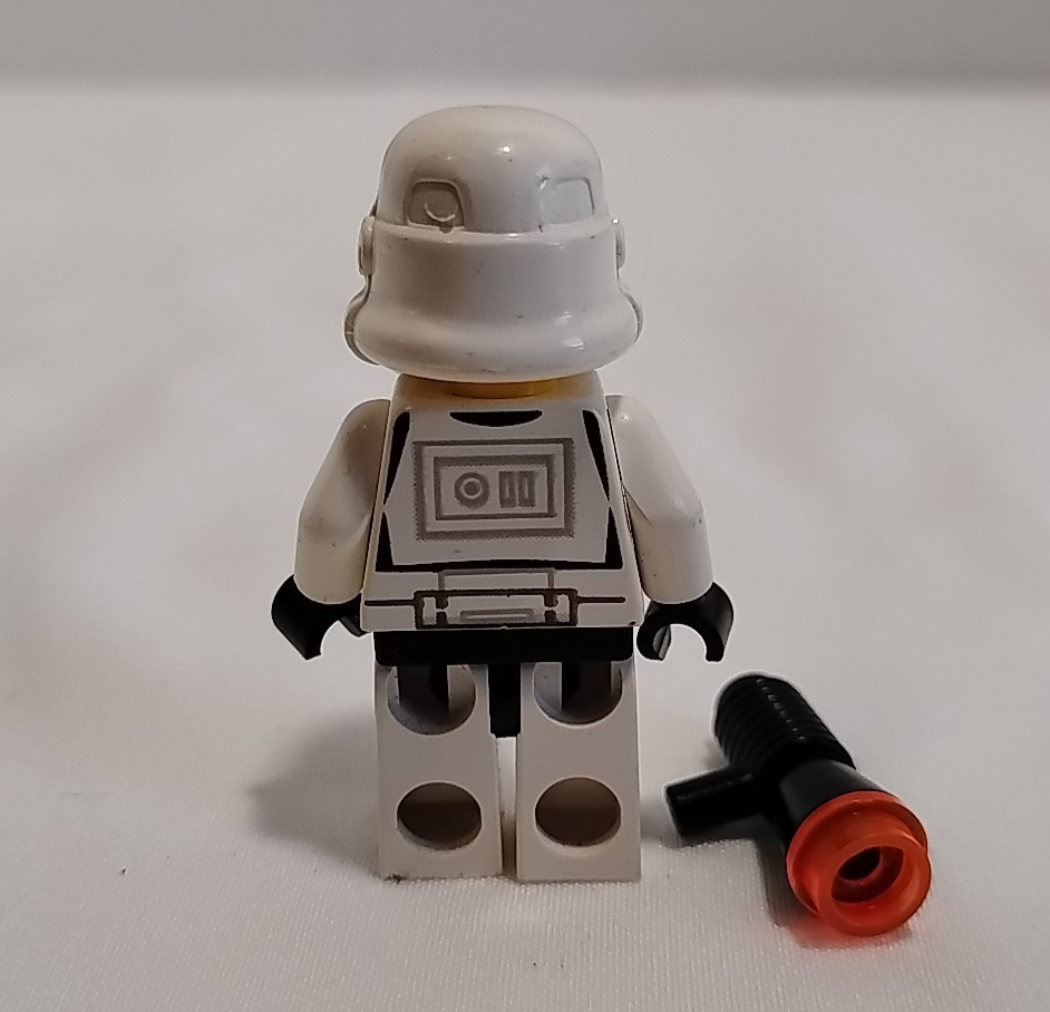 LEGO Star Wars Imperial Stormtrooper Minifig Yellow Head w/Blaster ...