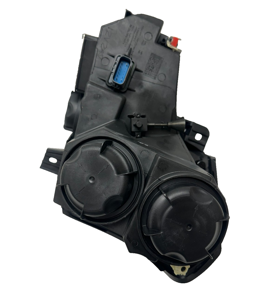 OEM 2003-2007 Cadillac CTS Passenger Side Headlight Headlight Halogen ...