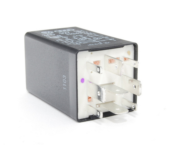 NEW AUDI A4 B5 AUTOMATIC GEARBOX CLUTCH CONTROL RELAY 3A0927181 2000OEM ...