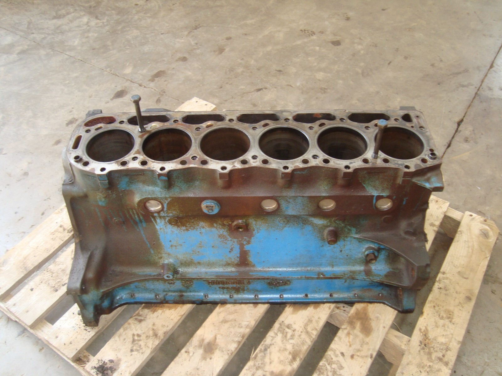 1971 Ford 8000 Tractor Engine Block D0NN6015A | eBay