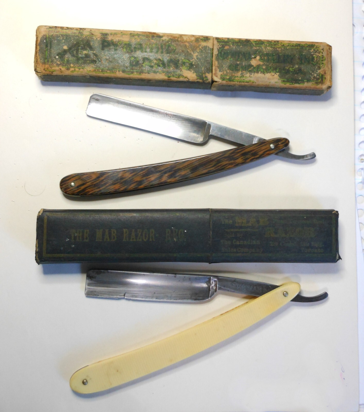 2 ANTIQUE RAZORS | eBay