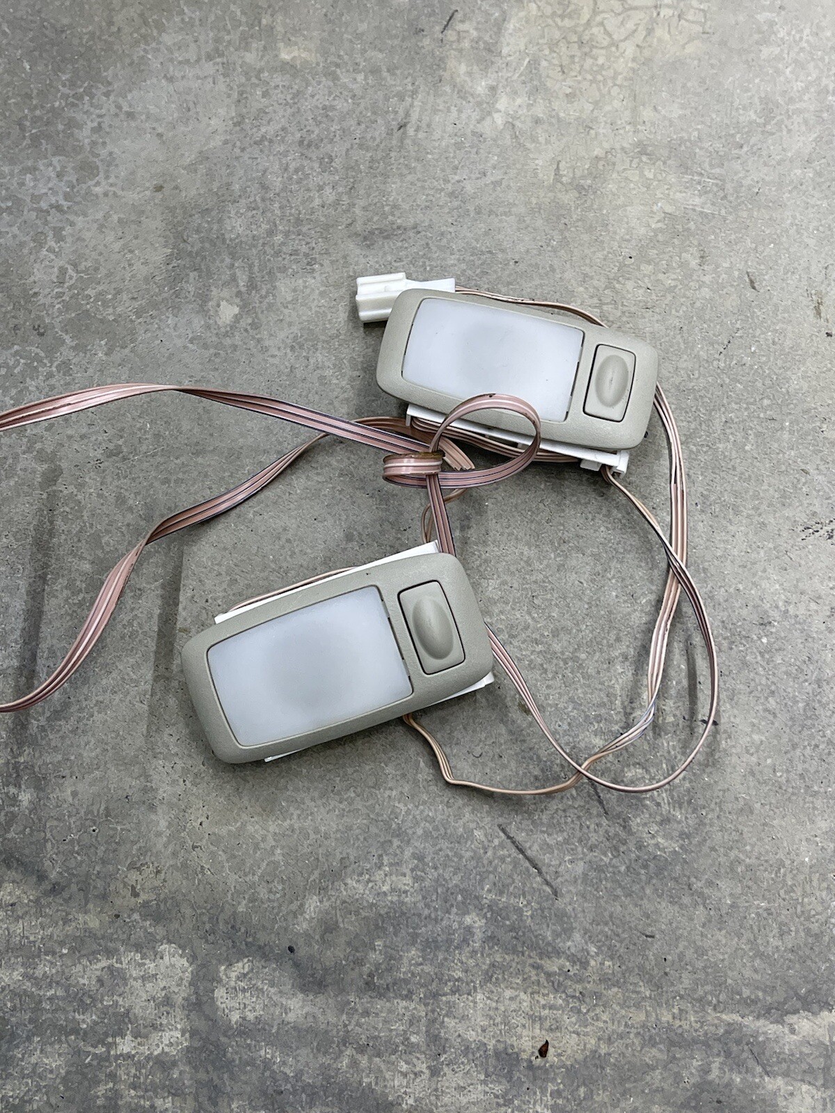 09 10 11 12 13 OEM Infiniti G37 Interior Rear Side Dome Light Lamp ...