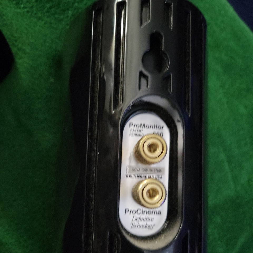 Definitive Technology ProCinema ProMonitor 600 & ProCenter 600 Speaker ...