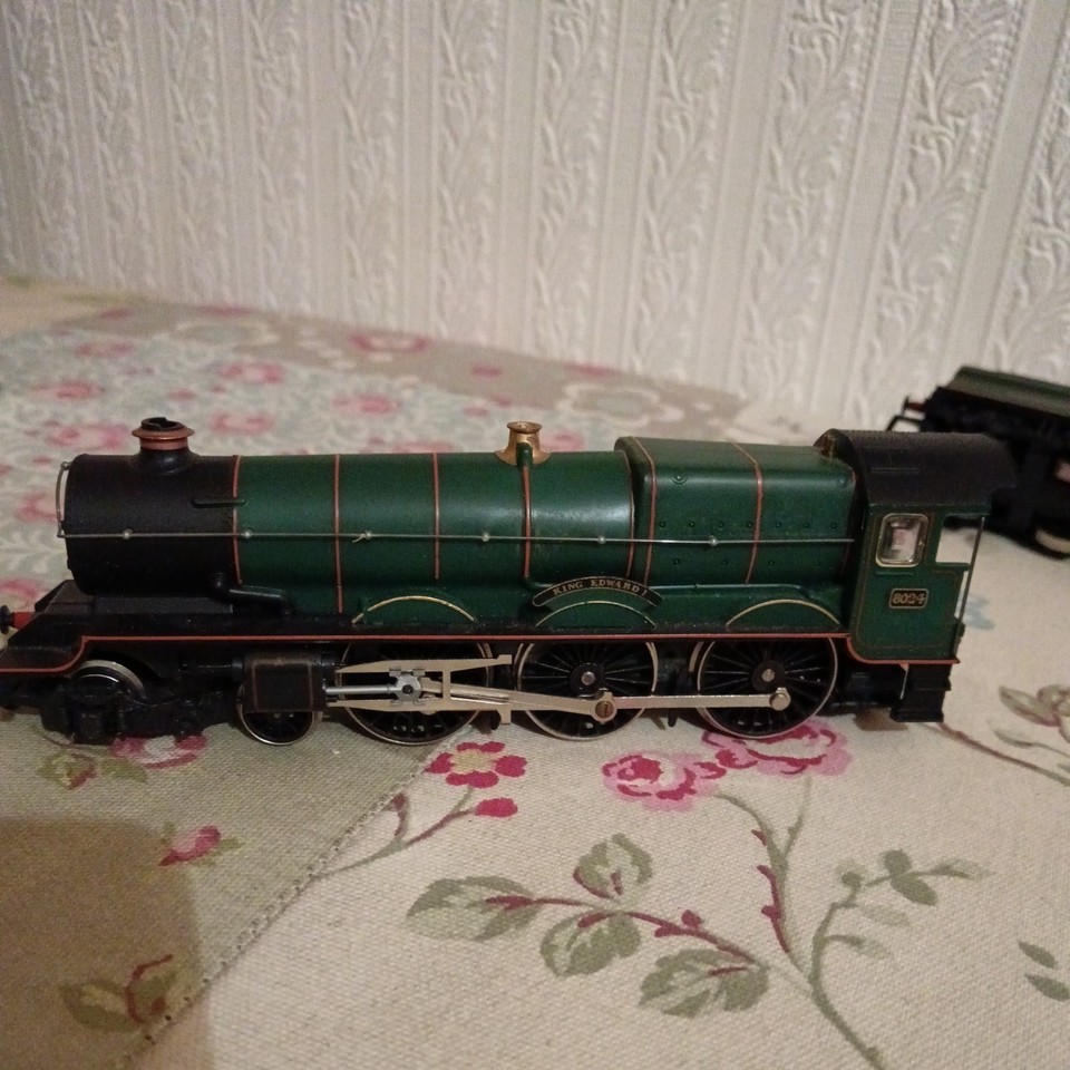 HORNBY 'OO' GAUGE GWR GREEN 4-6-0 KING CLASS 'KING EDWARD I' 6024 STEAM ...