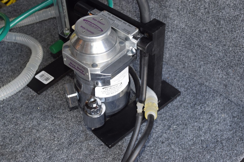 VetEquip Rodent Isoflurane Anesthesia System with Vaporizer #213435 ...