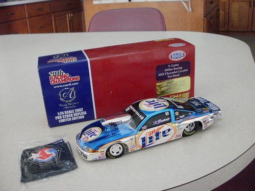 NHRA 1/24 V. GAINES 2002 MILLER LITE CHEVY CAVALIER PRO STOCK COLOR ...