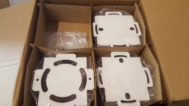 Extreme Networks KT-147407-02 Outdoor Adapter Mounting Kit for sale ...