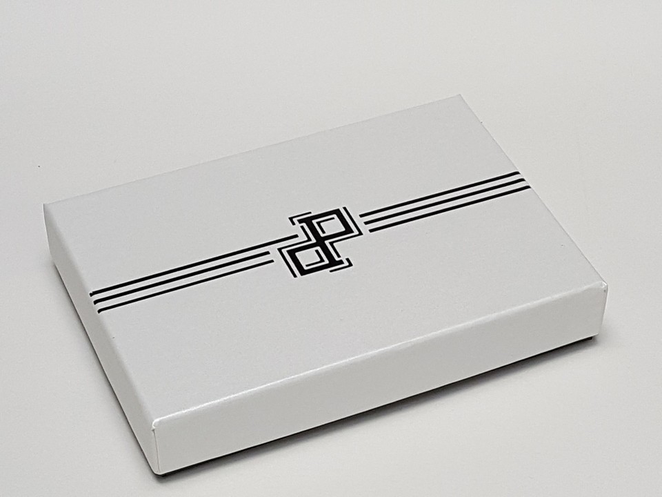 CHIC PRATESI ITALY JACQUARD LOGO MONOGRAM SCARF * NEW IN BOX ~ 18" | eBay