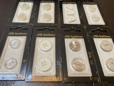Dill-Buttons Round, Teardrop White Plastic, Pearl/Shell Lot 17 Buttons ...