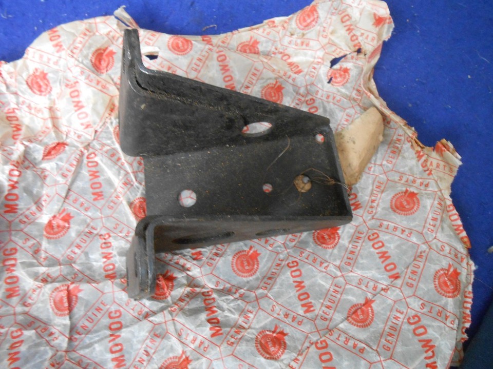 NOS BMC Front Engine Mount Bracket (Not Sided) Austin Healey BN4-BJ8 ...