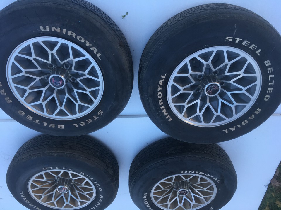 Vintage 1977-81 Pontiac Trans Am Snowflake Rims / OEM UniRoyal Tires GR ...
