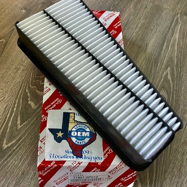 (1) GENUINE OEM TOYOTA AIR FILTER 17801-0P010 FJ CRUISER TACOMA TUNDRA ...