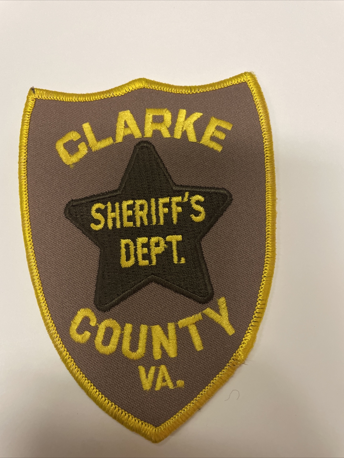 CLARKE COUNTY SHERIFF DEPARTMENT VIRGINIA POLICE PATCH OLDER! | eBay