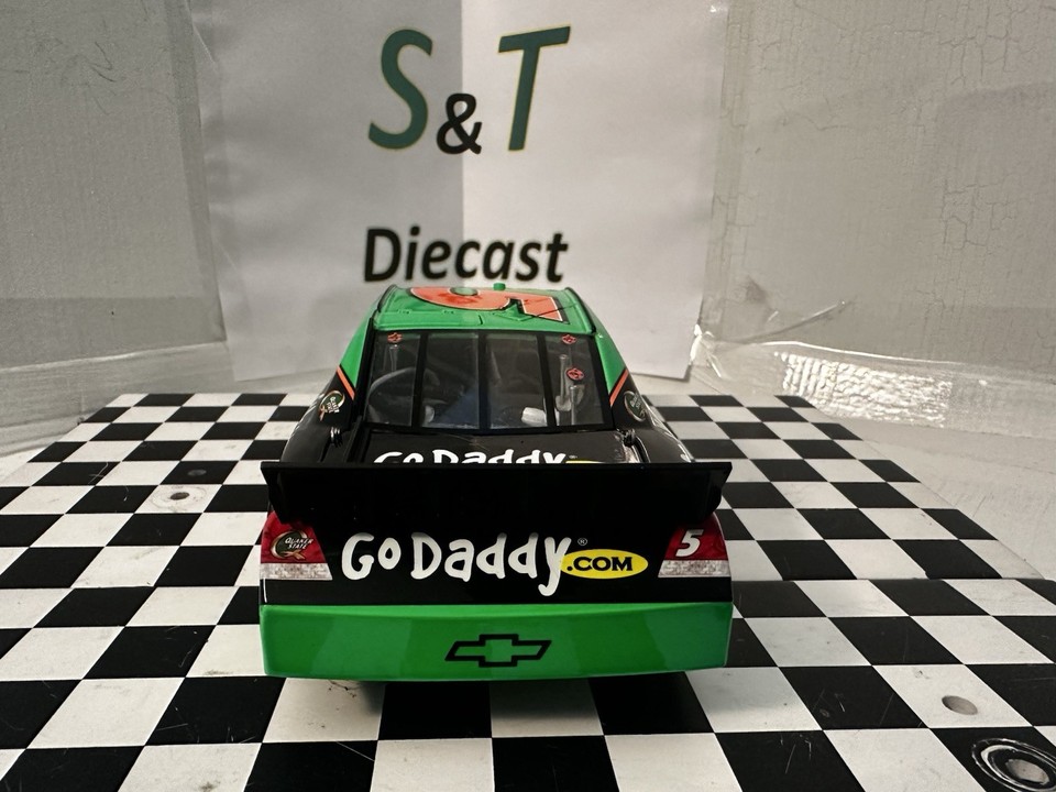 2011 Mark Martin #5 1/24 GoDaddy Chevrolet Impala Action NASCAR GoDaddy ...