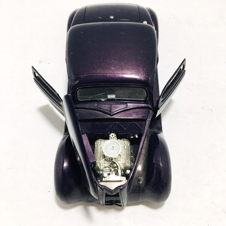 Muscle Machines Funline Ford Motor Company Purple Coupe 1/24 Diecast ...